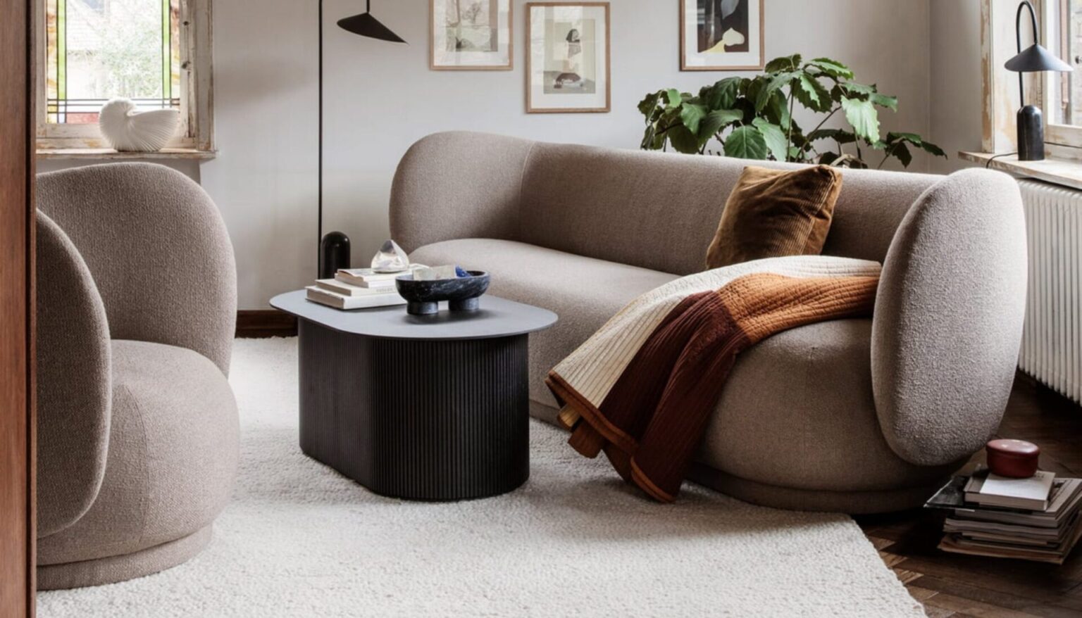 10 Curved Sofas to Love by the Glamorous Ottiu Upholstery