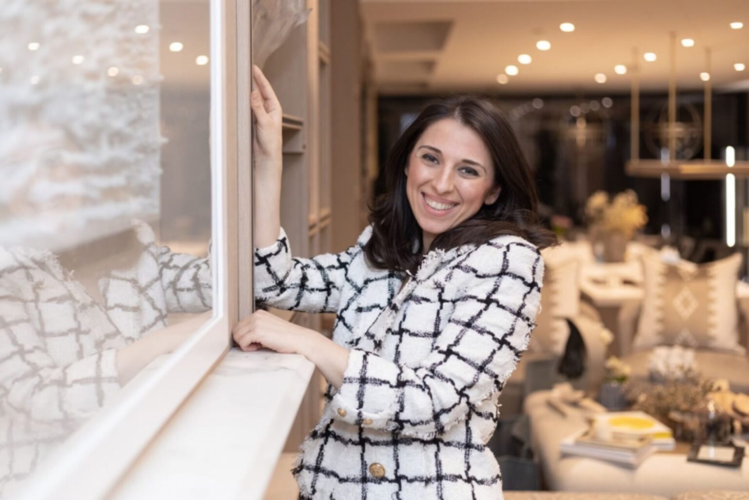 TOP 10 Interior Designers UK | Glamorous Ottiu Upholstery